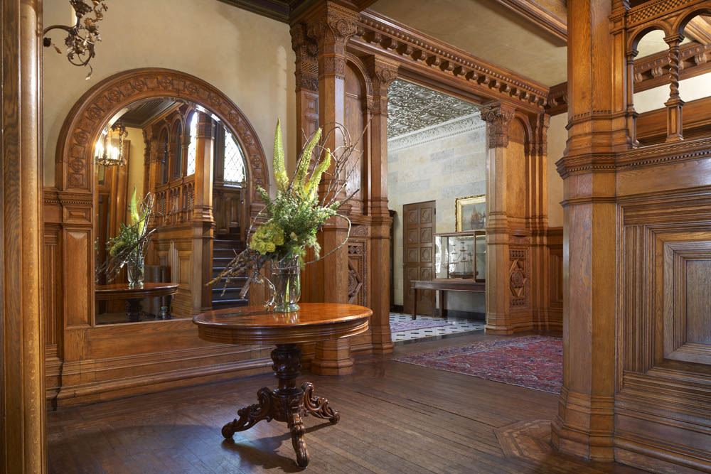 Locations Hub - Burbank Livingston-Griggs Mansion