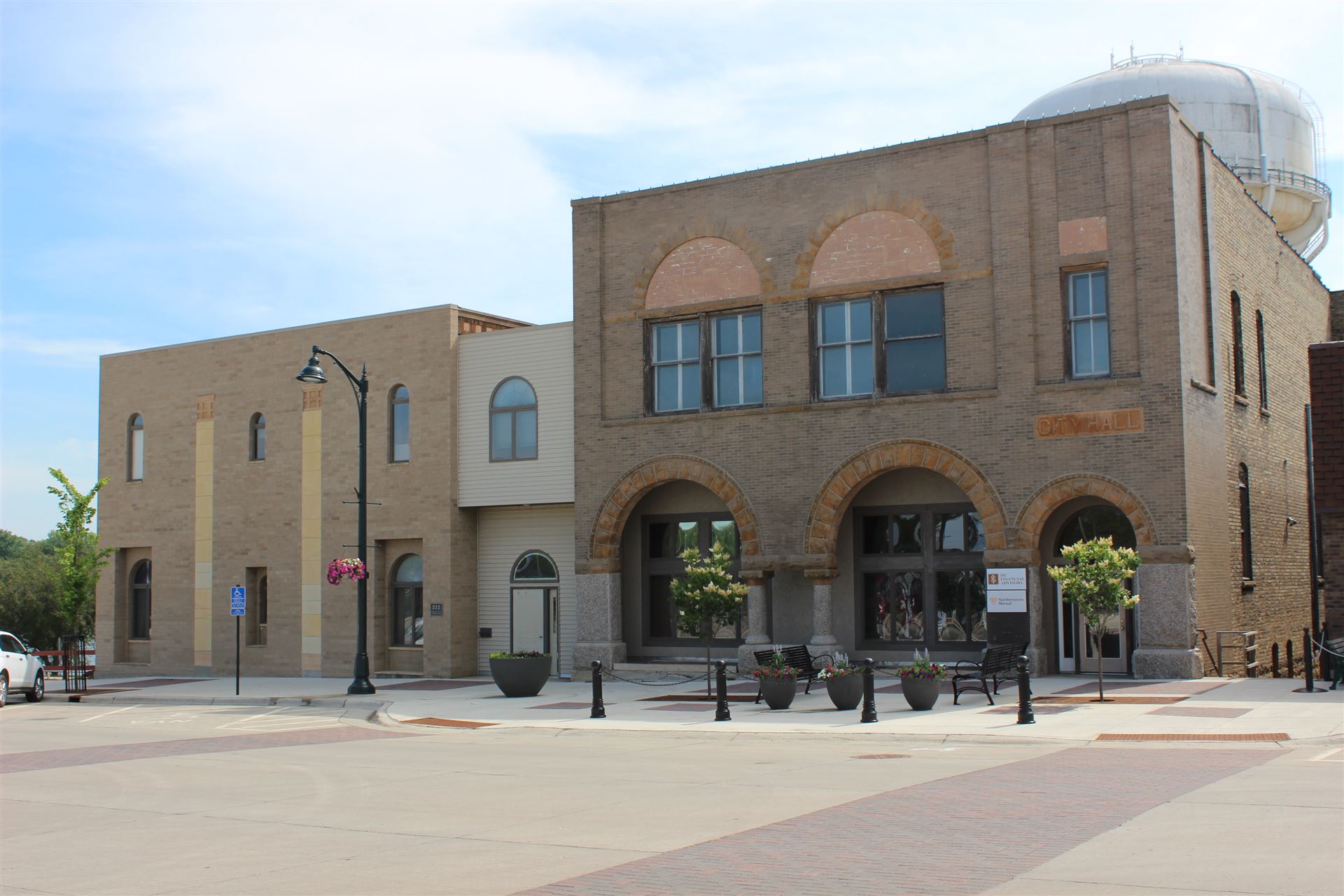 Locations Hub - Albert Lea