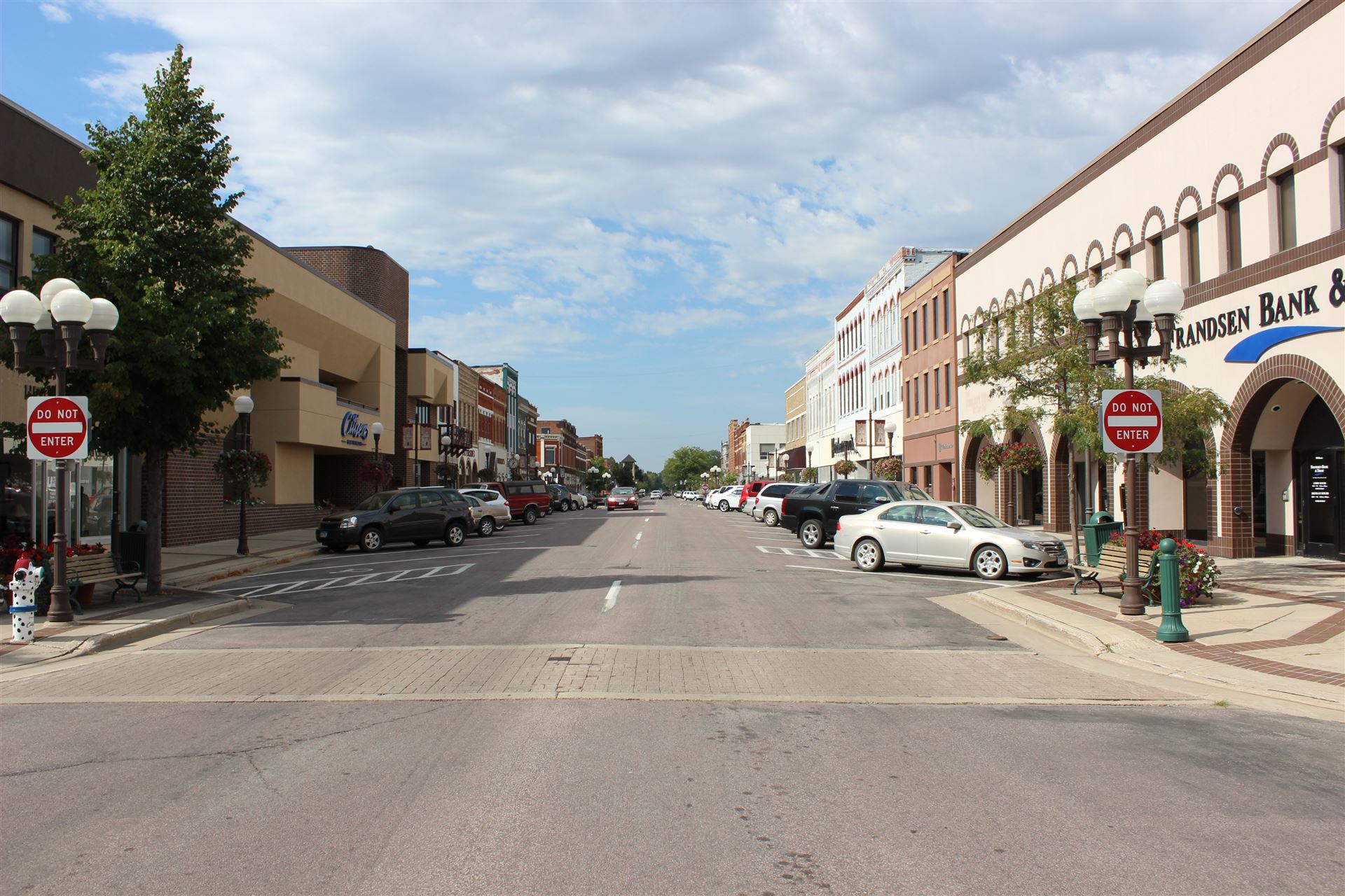 Locations Hub - New Ulm Downtown