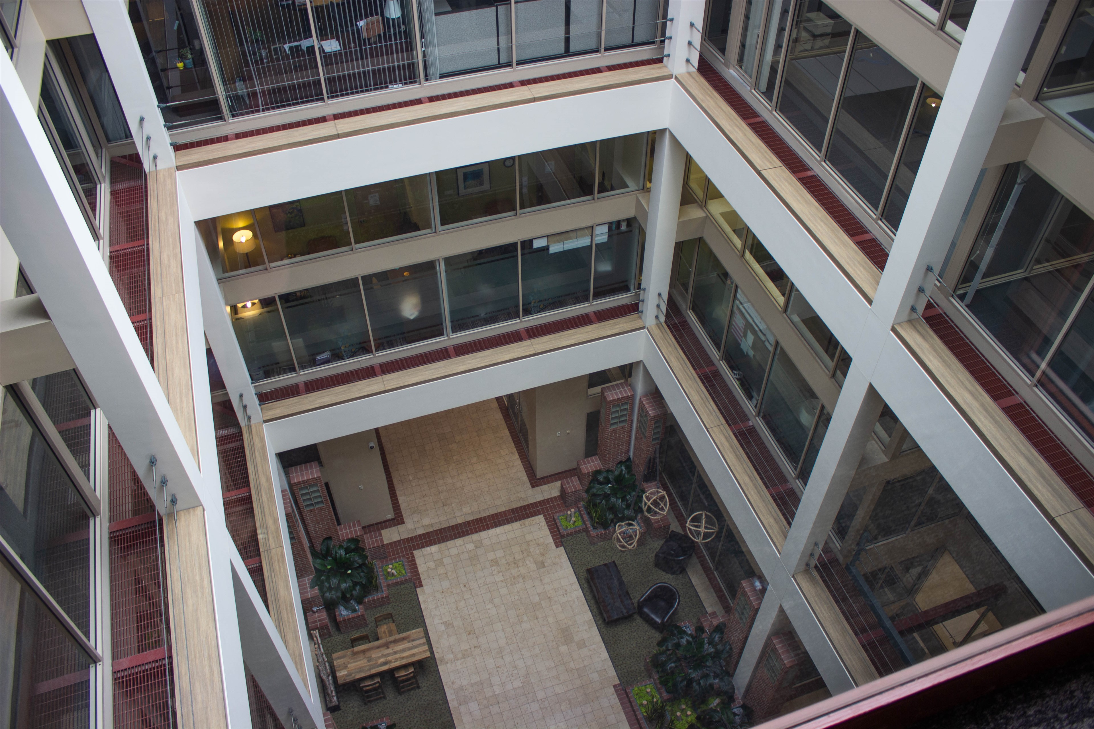 Locations Hub - Court International Building