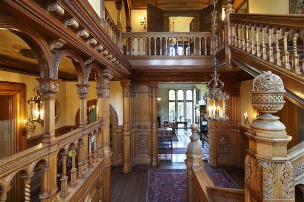 Locations Hub - Burbank Livingston-Griggs Mansion