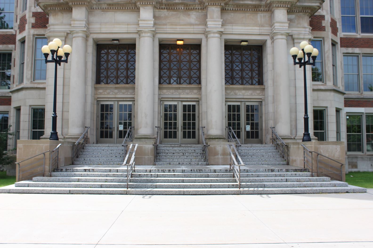 Locations Hub - Hibbing High School